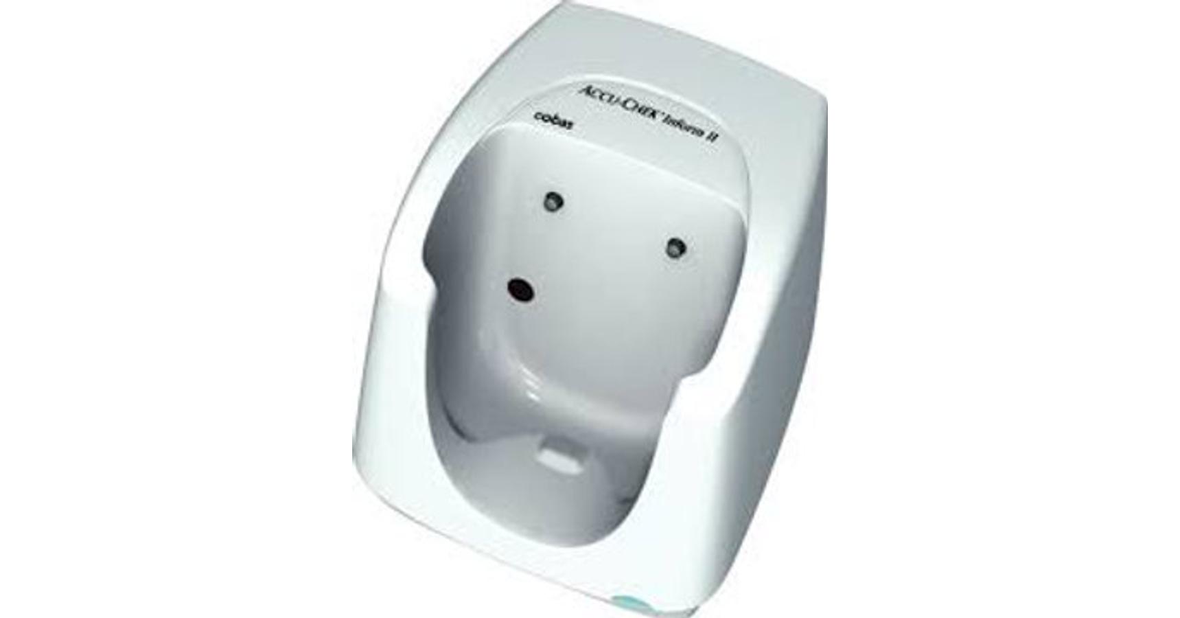 Accu-Chek Inform II dokkoló egység